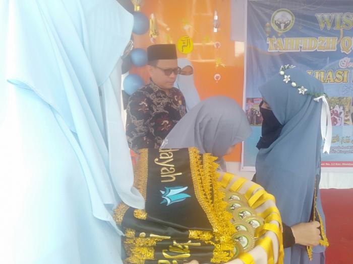 Yayasan Husnul Hidayah Wisudakan Santri 30 Jus riauone.com | Berita Nusantara Terkini
